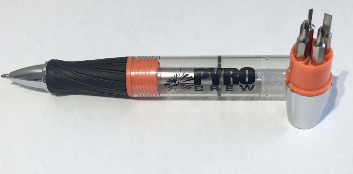 Pyro Crew Kugelschreiber mit Taschenlampe und Tools für Feuerwerker